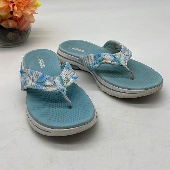 Skechers | Shoes | Skechers Light Blue Tye Dye Goga Mat Flip Flop Thong ...
